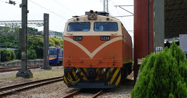 Blair's 鐵道攝影: E234電力機車 / TRA E234 Electric locomotive